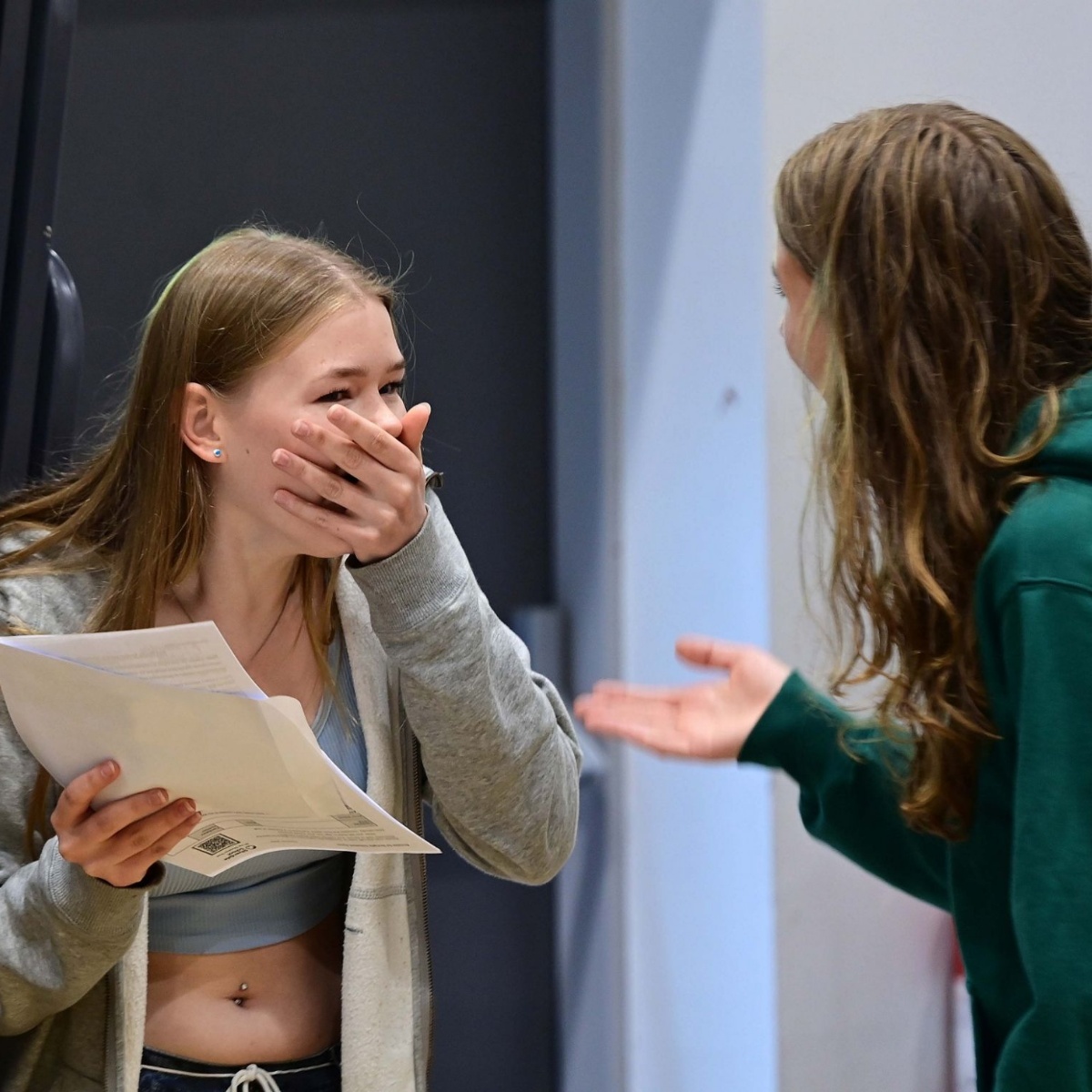 Silverdale School - Silverdale students celebrate GCSE success